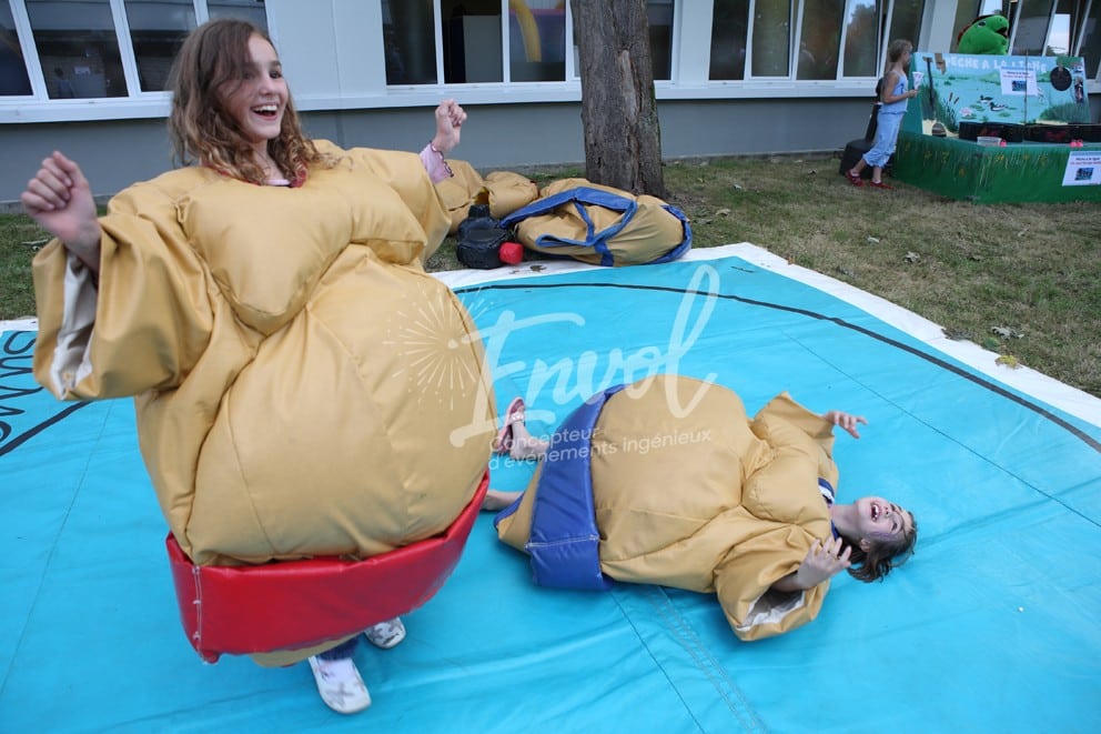 Location sumo gonflable : choisissez votre modèle de costume de sumo
